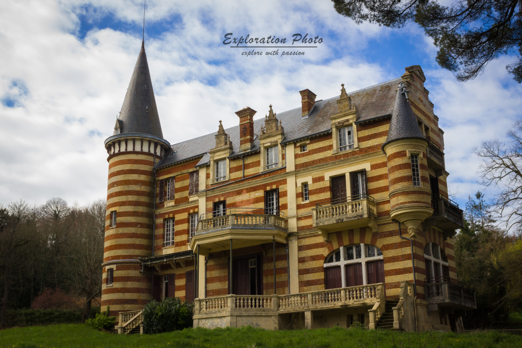 Château Eva Coo - Exploration Photo